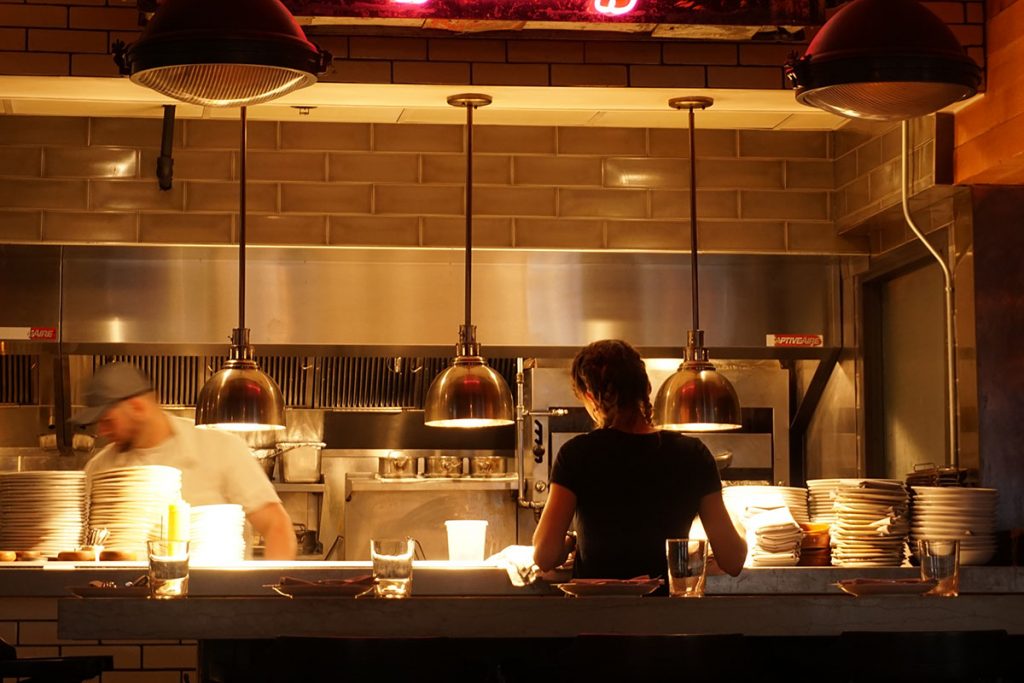 Cómo elegir una campana extractora industrial - Gastroproject